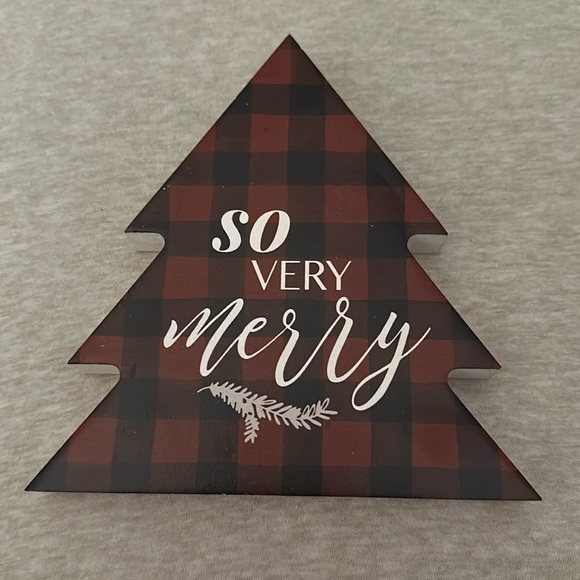 T.J.Maxx | Accents | Very Merry Tree Wooden Sign | Poshmark